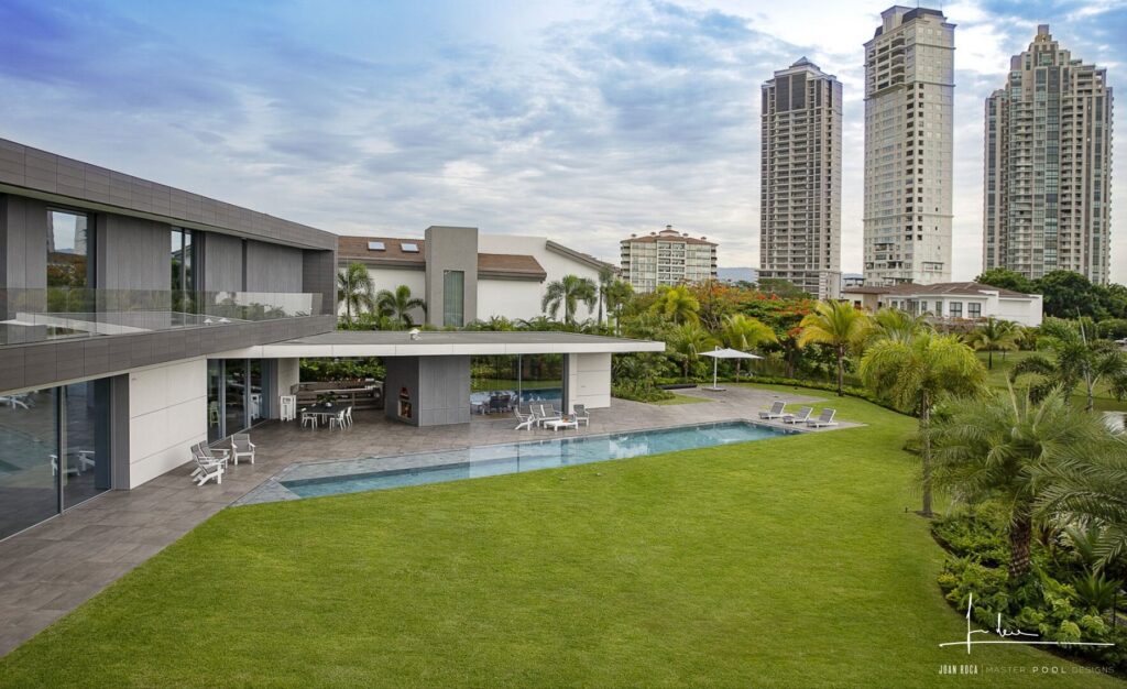 Panama 02 - Joan Roca Master Pool Designs